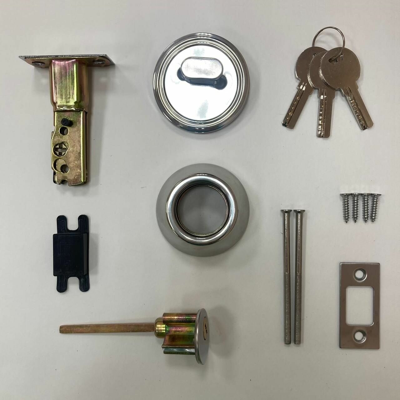 Универсальный врезной замок-задвижка D1 (Д1) ключ/фиксатор хром