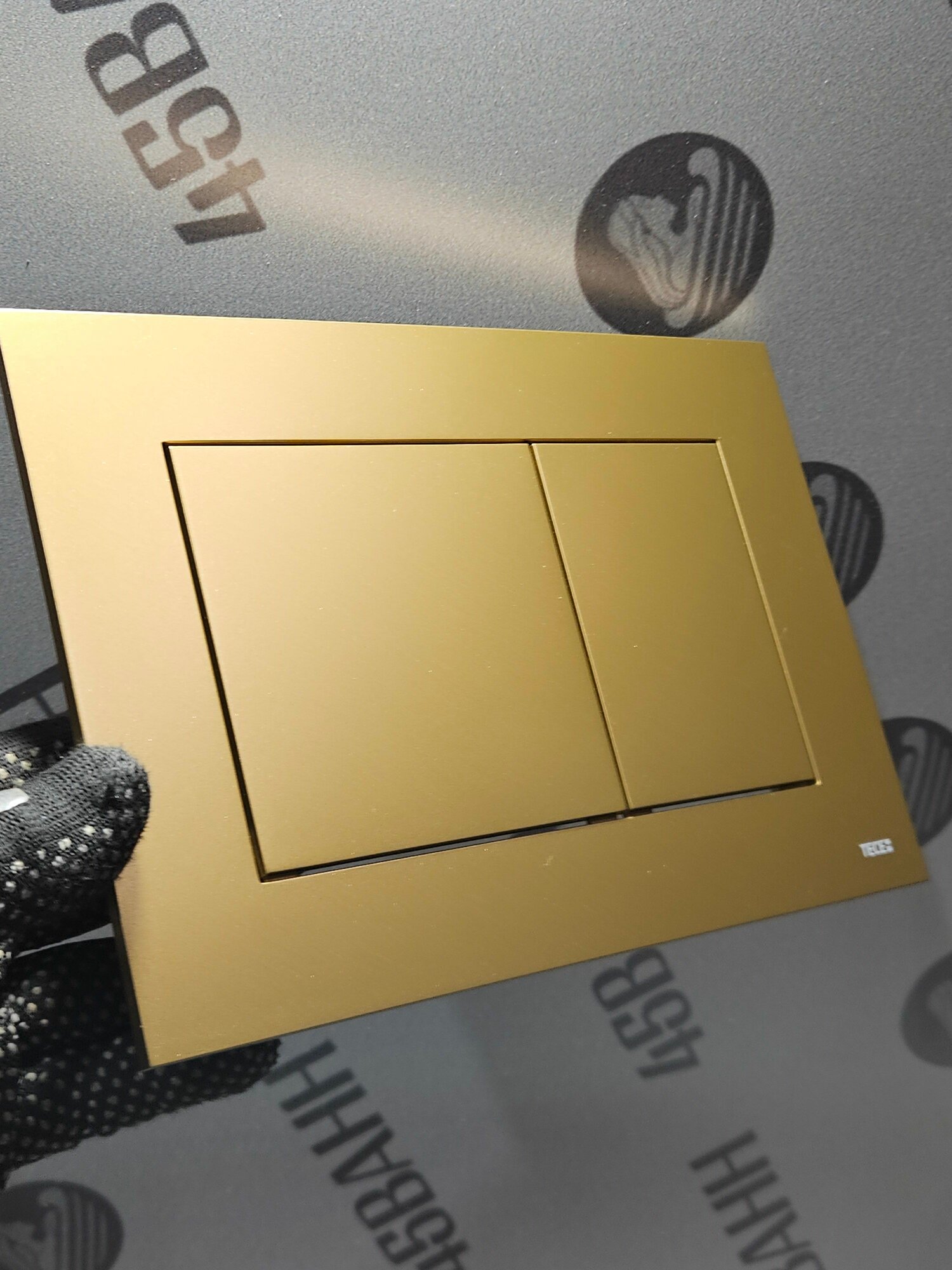 Клавиша смыва TECE TECEnow 9240419 латунь металлик