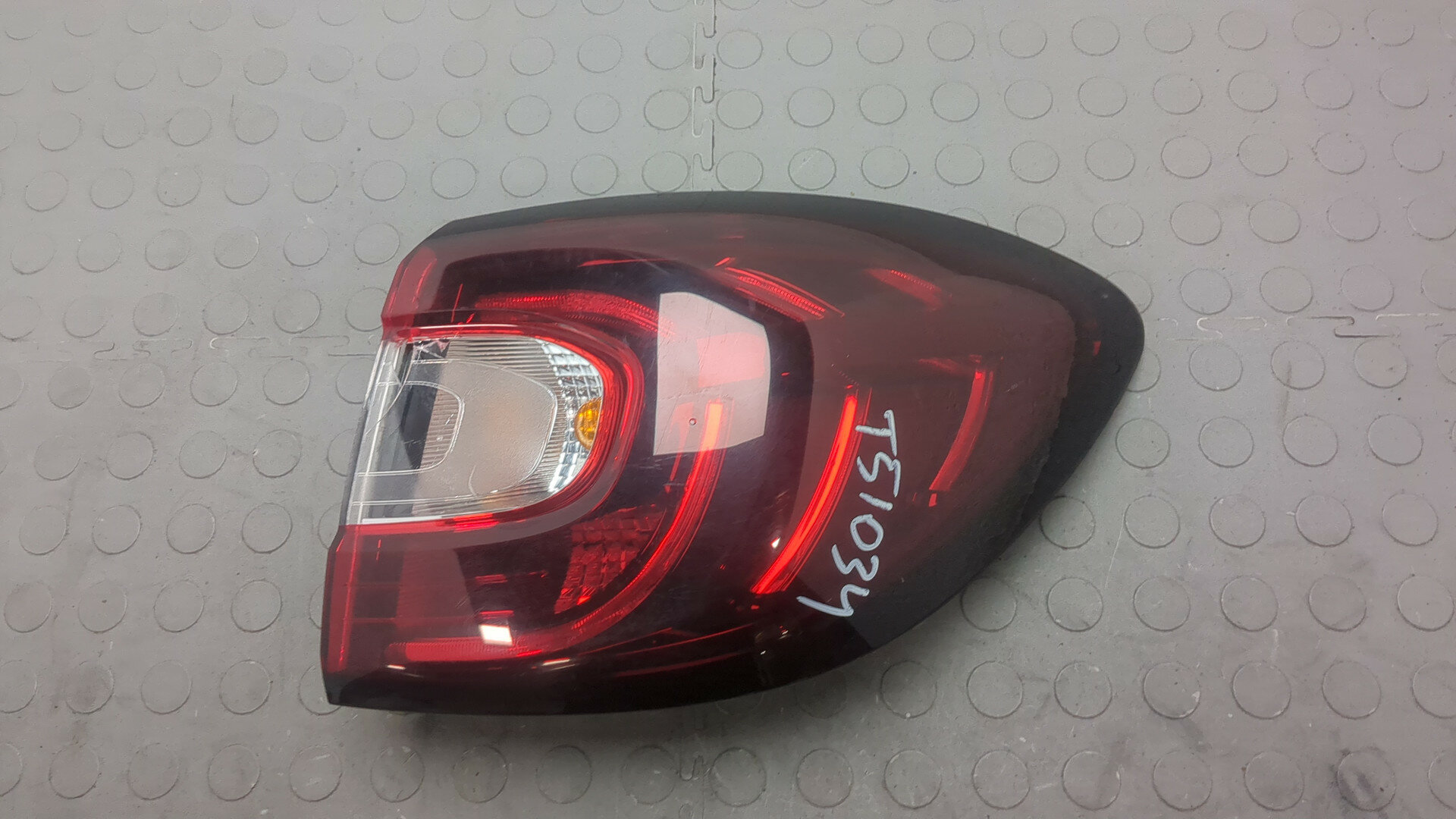 Фонарь (задний) правый Renault Captur Б/У
