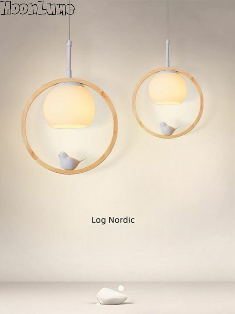 Винтажная люстра из массива дерева с декором в виде птиц