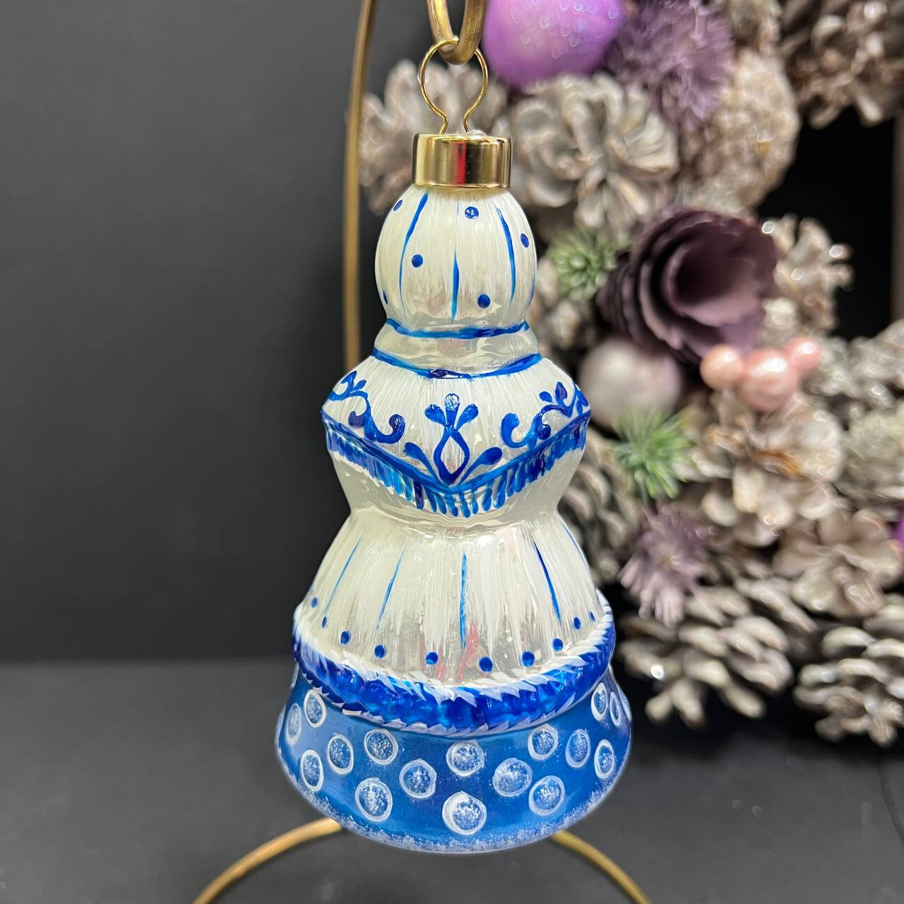 Елочная игрушка девочка С ЛЕДЕНЦОМ-04 с росписью