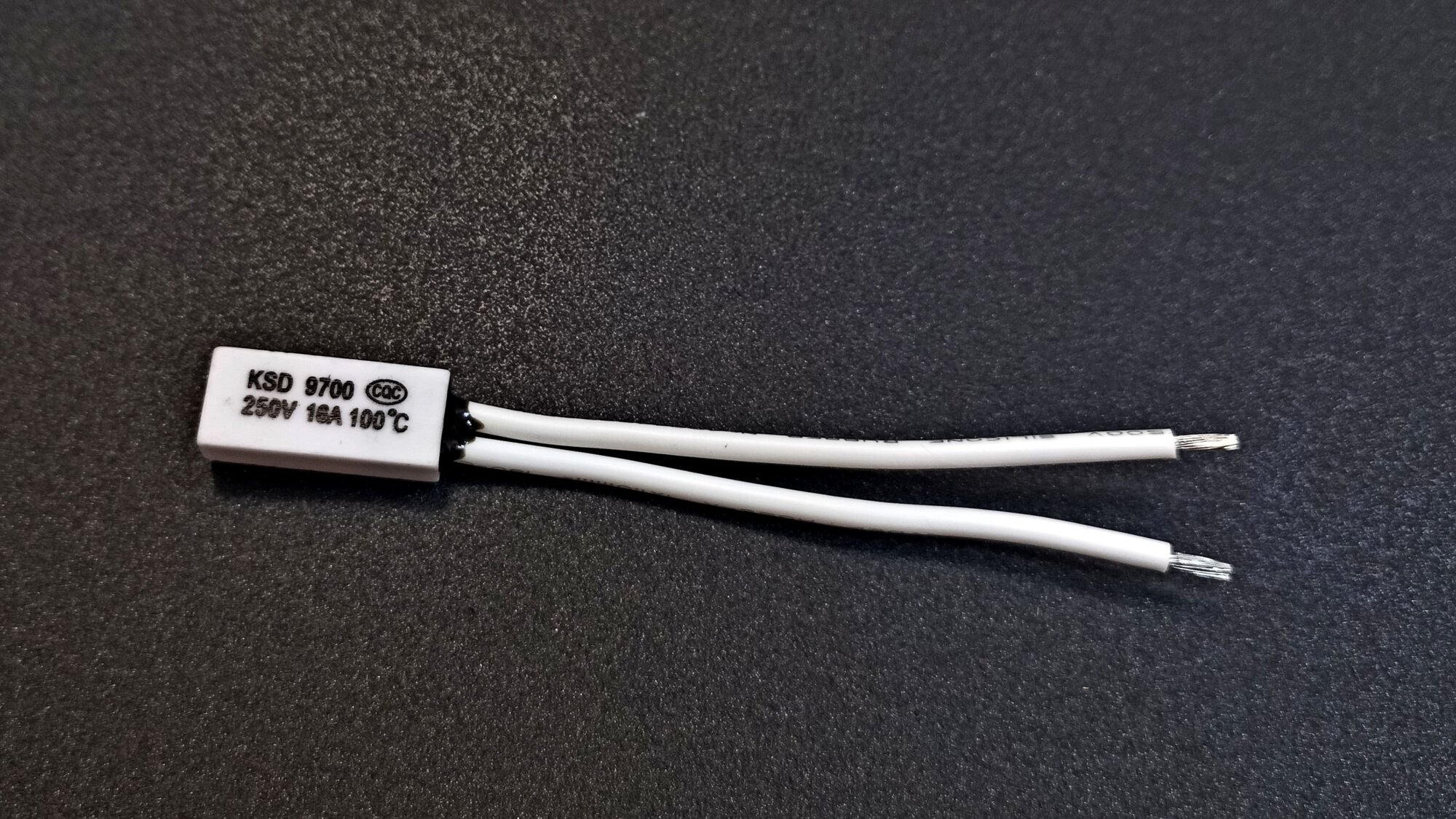 Термостат ksd 9700CR 100 NC 250v 16a керамика нормально закрытый