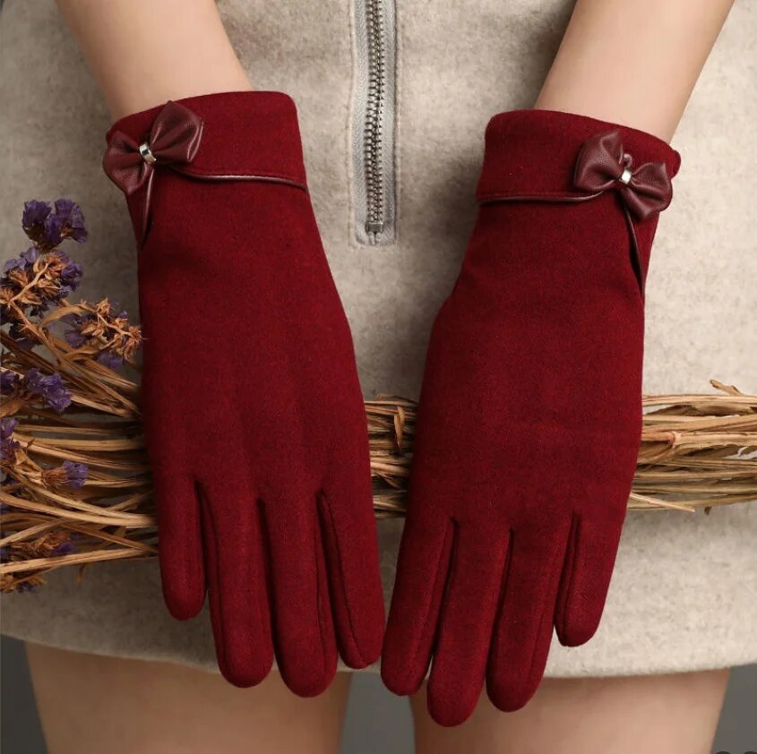 Перчатки для женщин