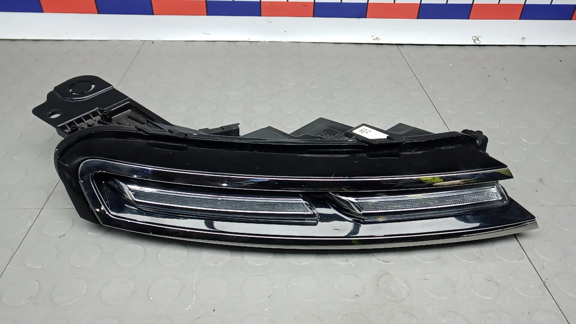 Фара галогенная правая передняя CITROEN C5 AIRCROSS