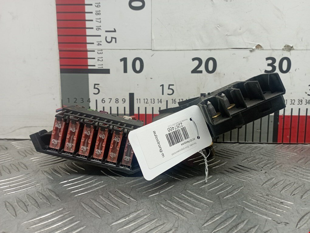 Блок предохранителей Mercedes E-Class (W211) A2119820302 арт. 2267466