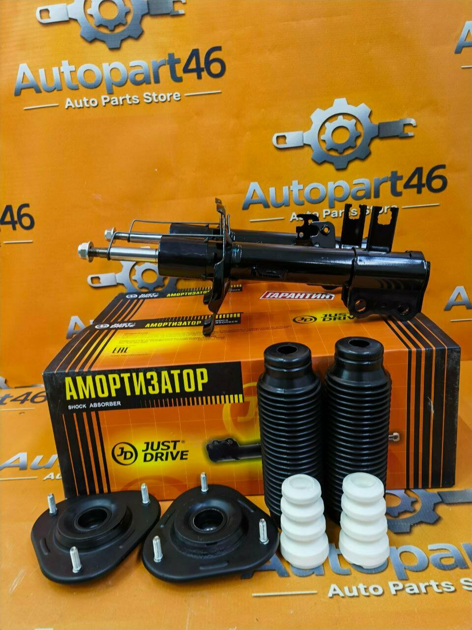 Амортизаторы передней подвески с опорами, пыльниками и отбойниками Джили Эмгранд Geely Emgrand EC7 Япония