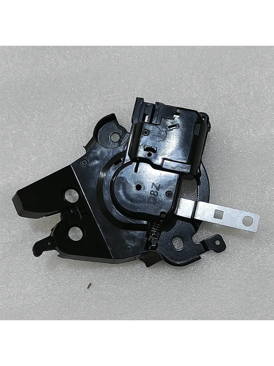 Привод замка багажника для Mazda 3 2010-2013