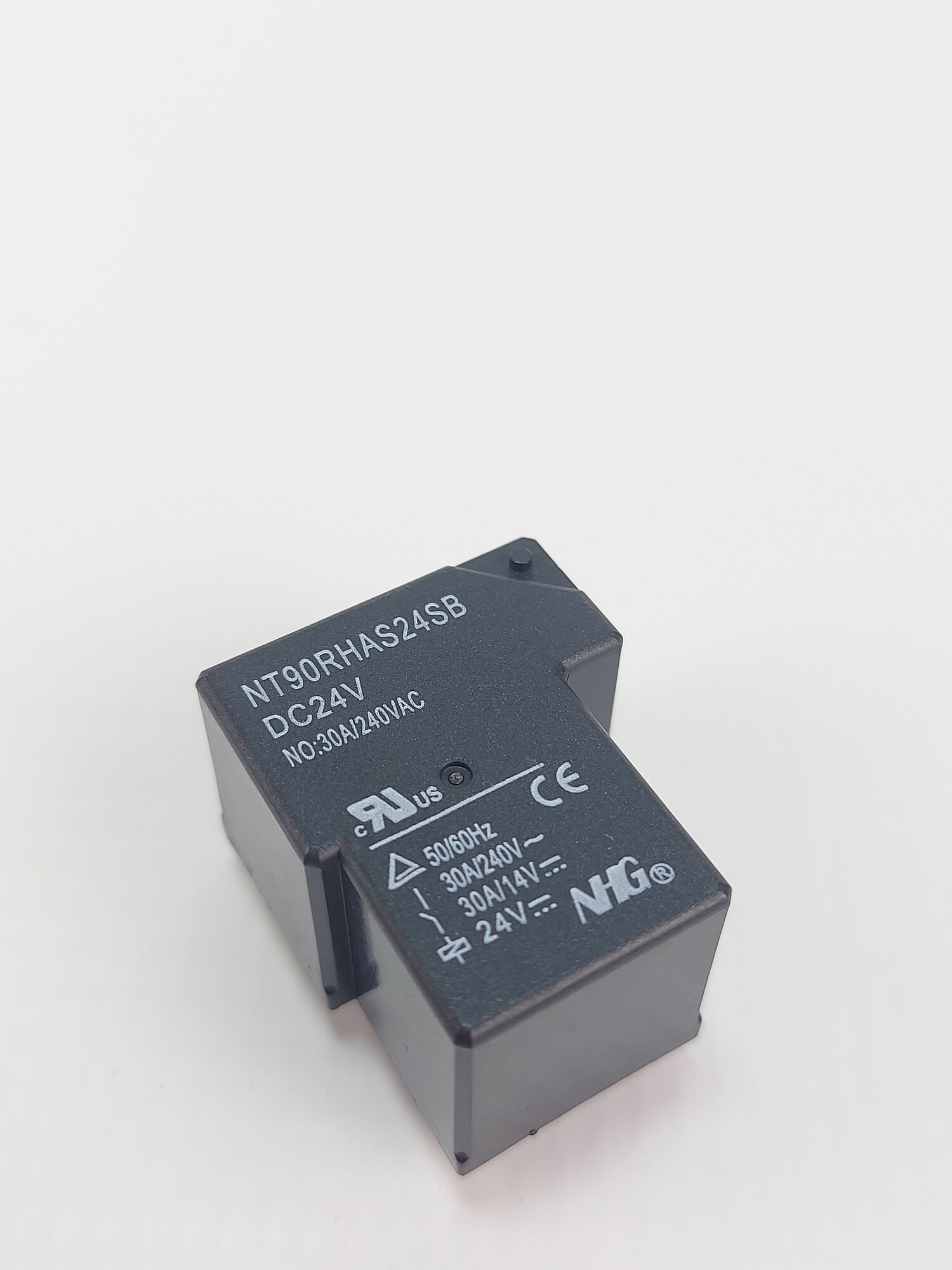 Электромагнитное реле NT90-RHAS-DC24V-S-B-0.9 SPST-NO 30A/24V