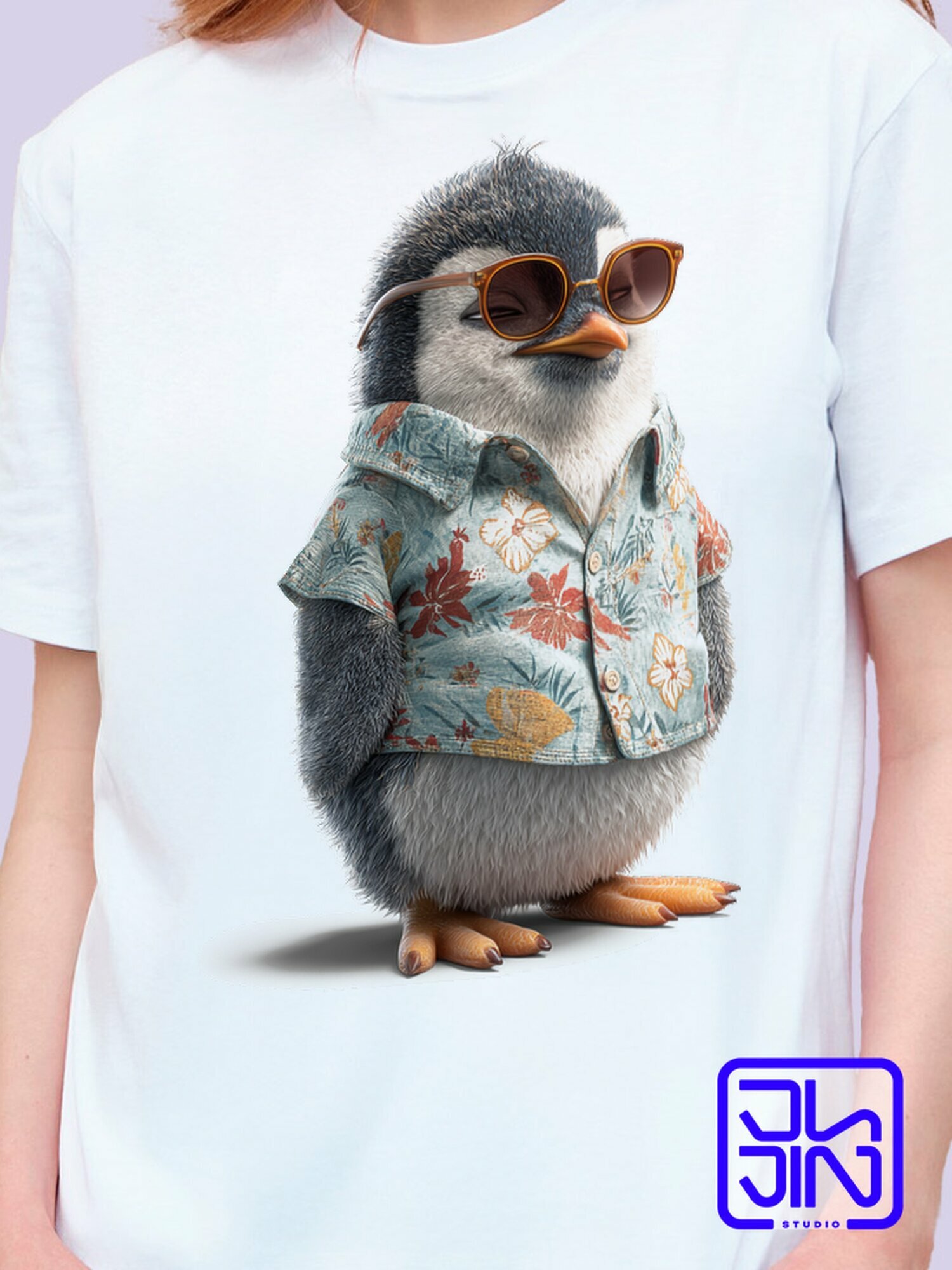 Футболка классическая женская с авторским принтом Веселый черно-белый пингвин в очках и графитовой рубашке с креативным узором, белый хлопковый трикотаж с прикольным рисунком на груди