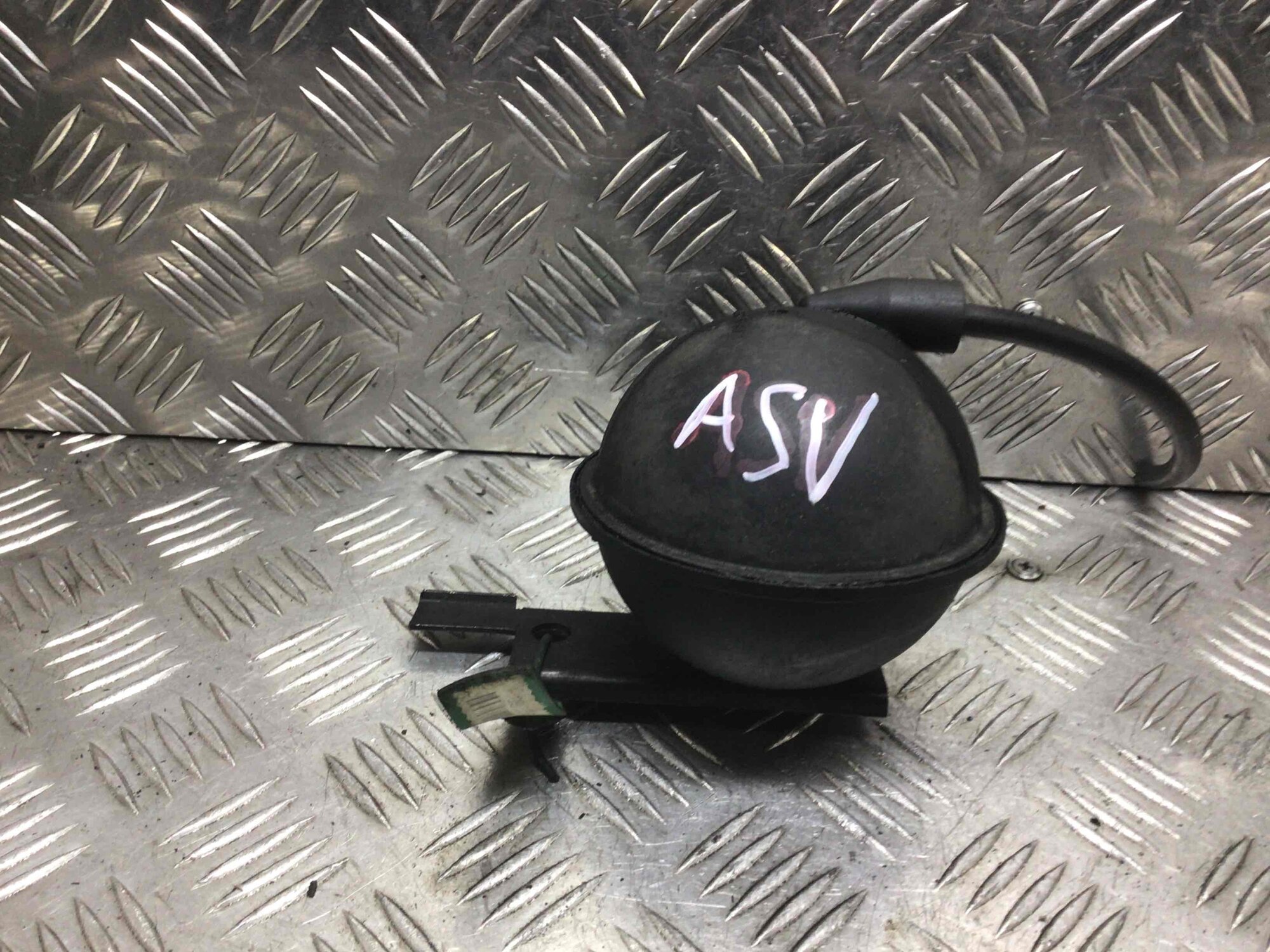 Б/У Ресивер воздушный Audi A3 8L (1996-2000) 2000 г.