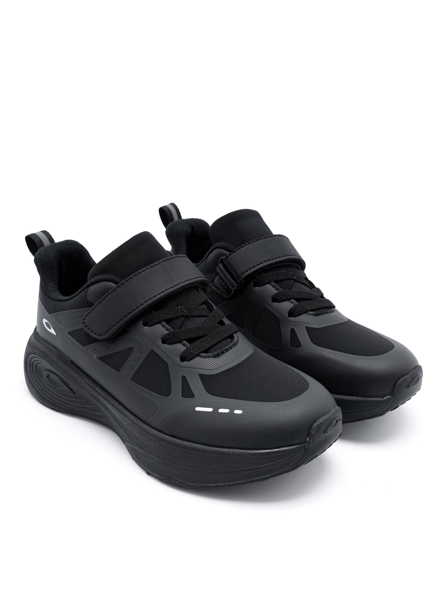 Кроссовки Кроссовки для девочки Kari цвет черный