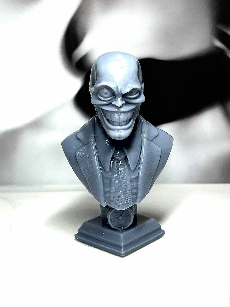 Миниатюра "Маска" - 80 мм