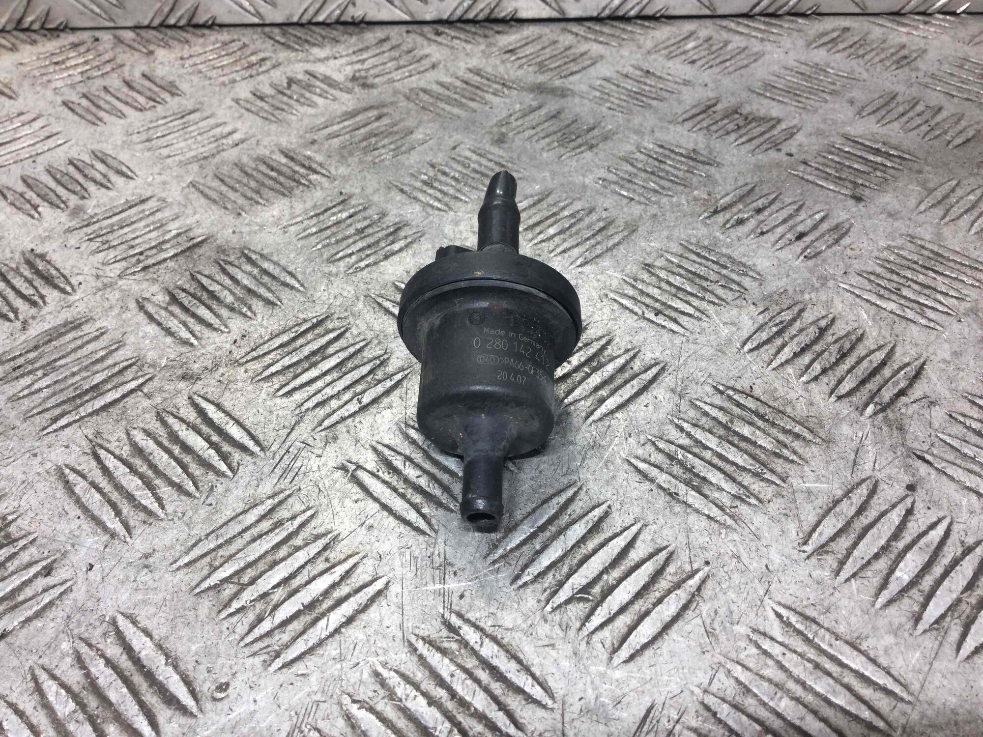 Б/У Клапан вентиляции топливного бака Ford Focus 2 поколение (2005-2008) 2007 г.