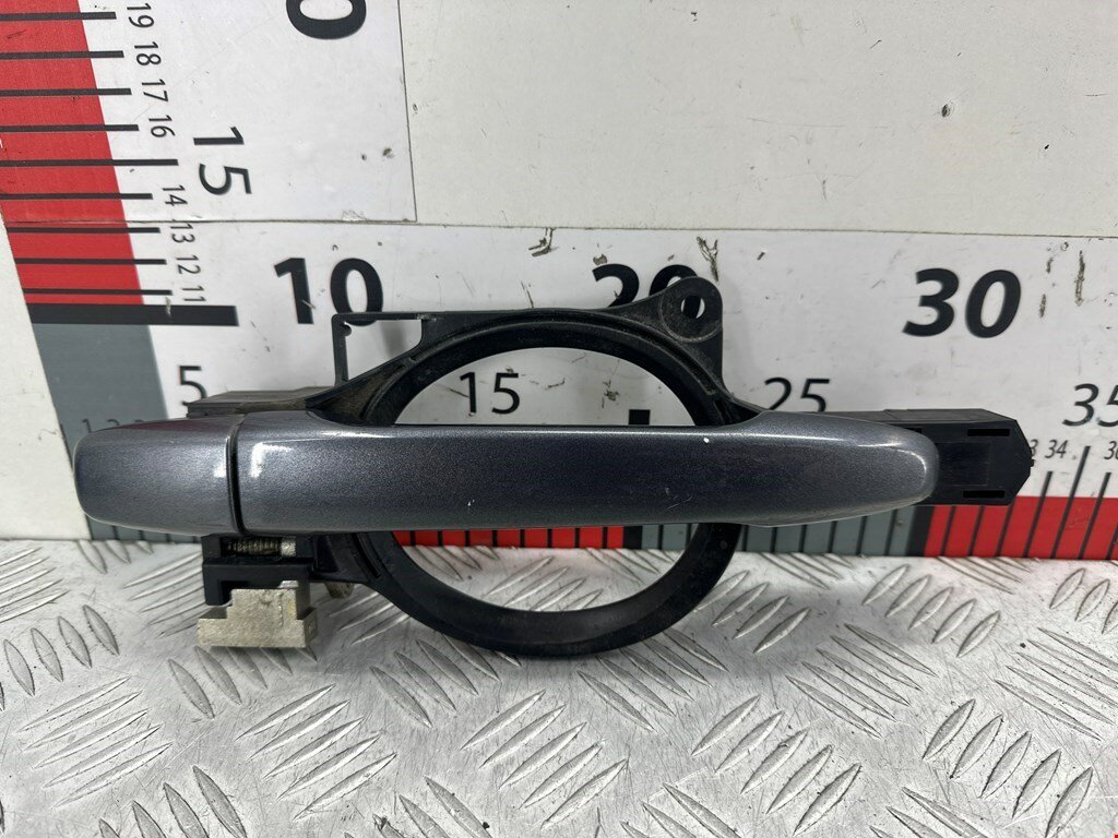 Ручка двери наружная задняя левая Mitsubishi Outlander 2 (XL) 5716A013HB арт. 2262701