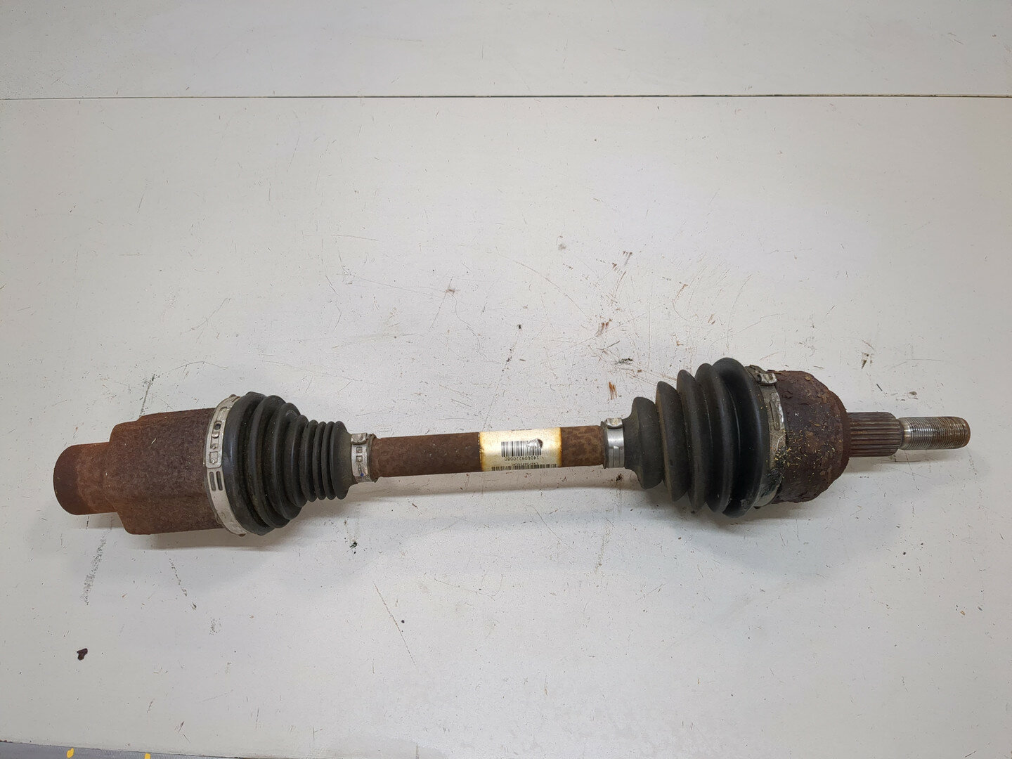 Полуось (вал, шрус) правая передняя Ford Escape Б/У