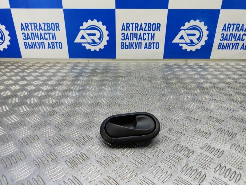 Б/У Ручка двери задней внутренняя правая Renault Duster HS / Рено Дастер HS 1.6 K4MA606 102 Л.С 2013