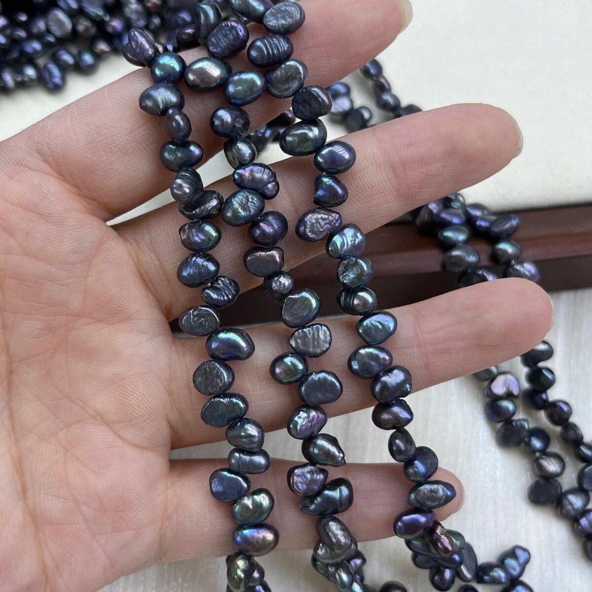 Черный натуральный пресноводный жемчуг бусины baroque 5-6 мм