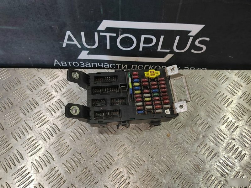 Блок предохранителей