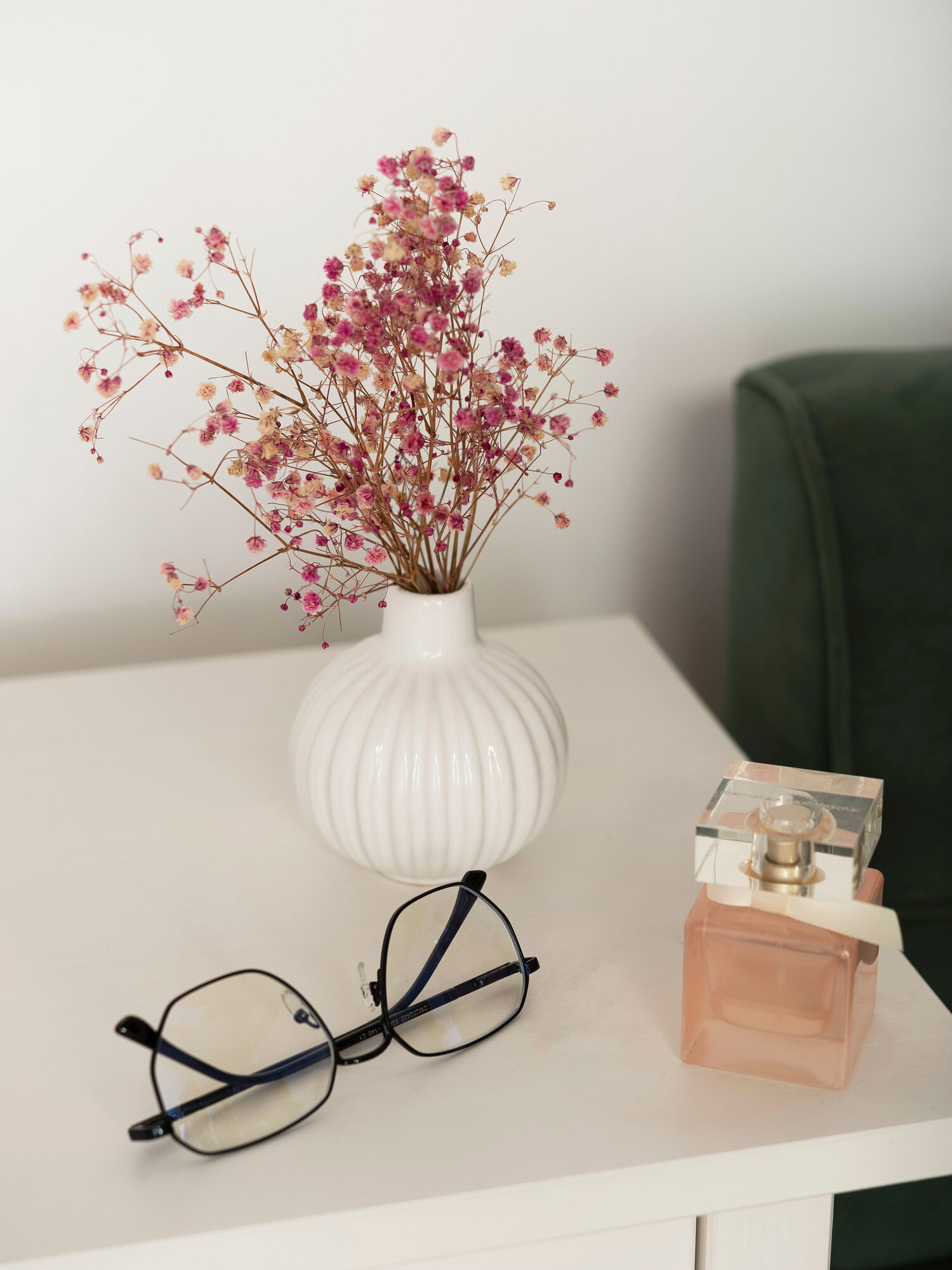 Ваза Hill & Mill "Mini Poppy", керамика, ручная работа, настольная, 9см