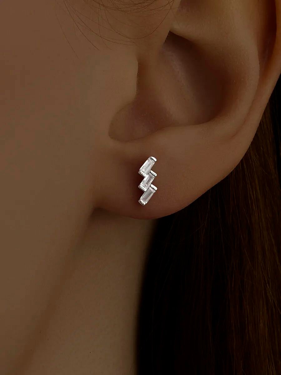 Серьги пусеты, серебро, 925 проба, родирование, фианит