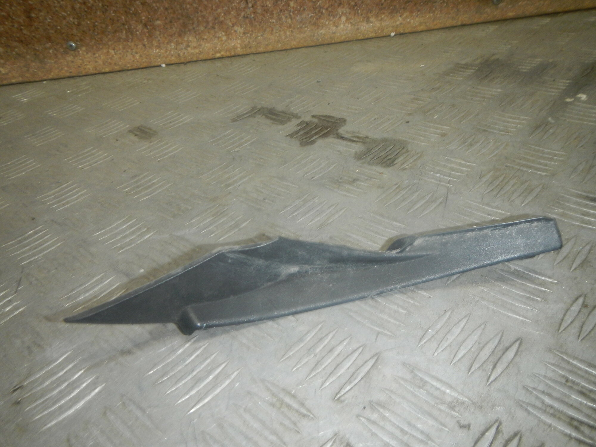 Б/У Накладка (кузов наружный), Mitsubishi (Митсубиси)-LANCER 10 (CX, CY) (07-) MITSUBISHI LANCER 10 (CX,CY) (07-) лобовог...