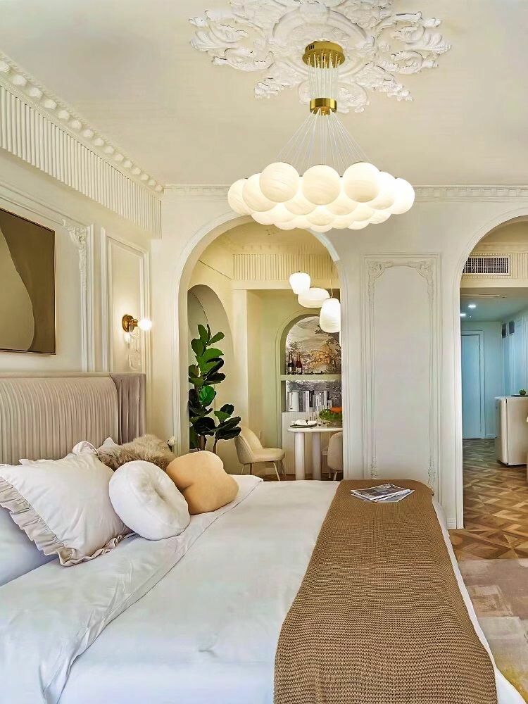 Подвесная люстра с 10 шарами бело-кремового узора 15 см, золотое основание, для гостиной, спальни, детской