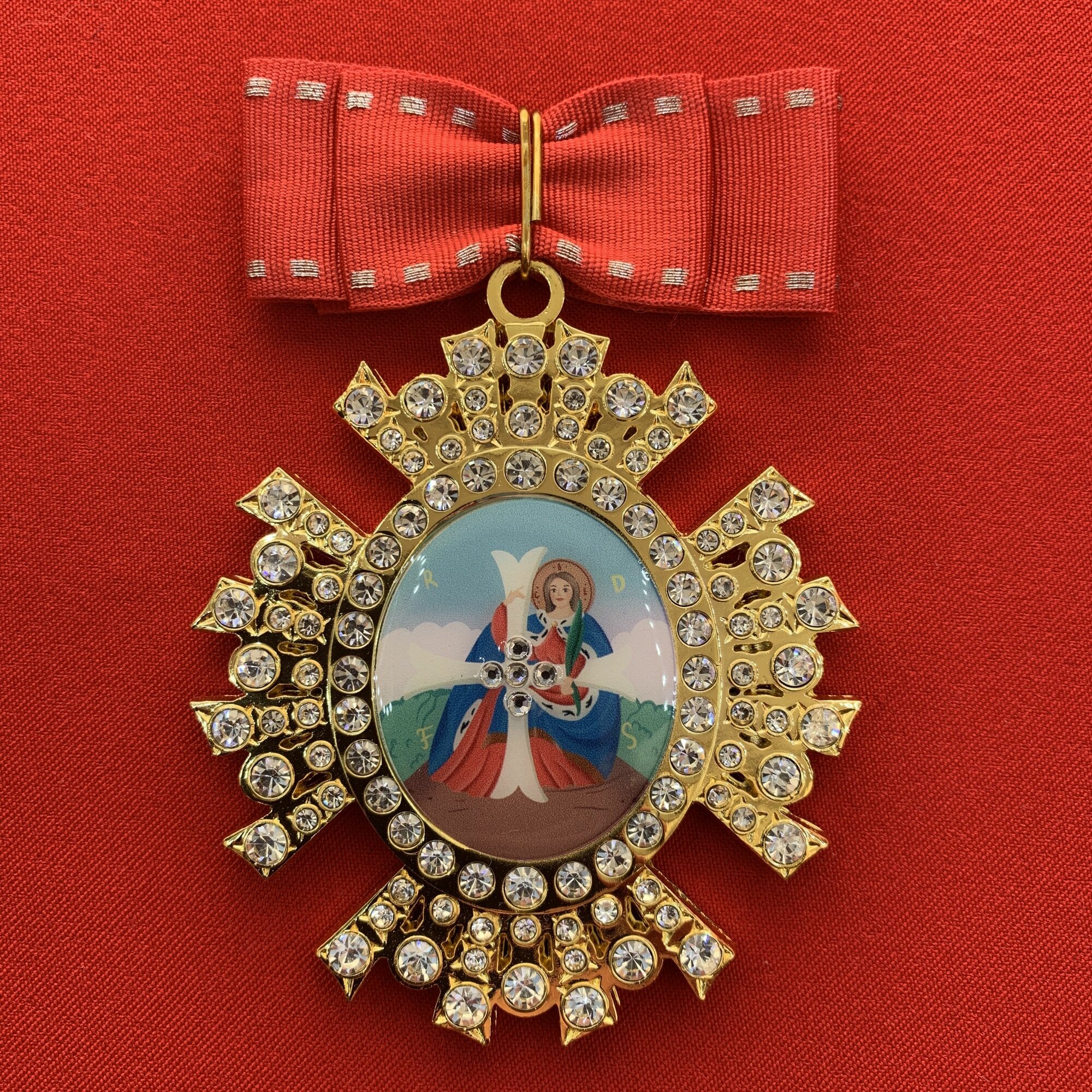 Орден Святой Екатерины 1-й степени со стразами и муаровой лентой. Полноразмерный муляж. Размер 95х65 мм.