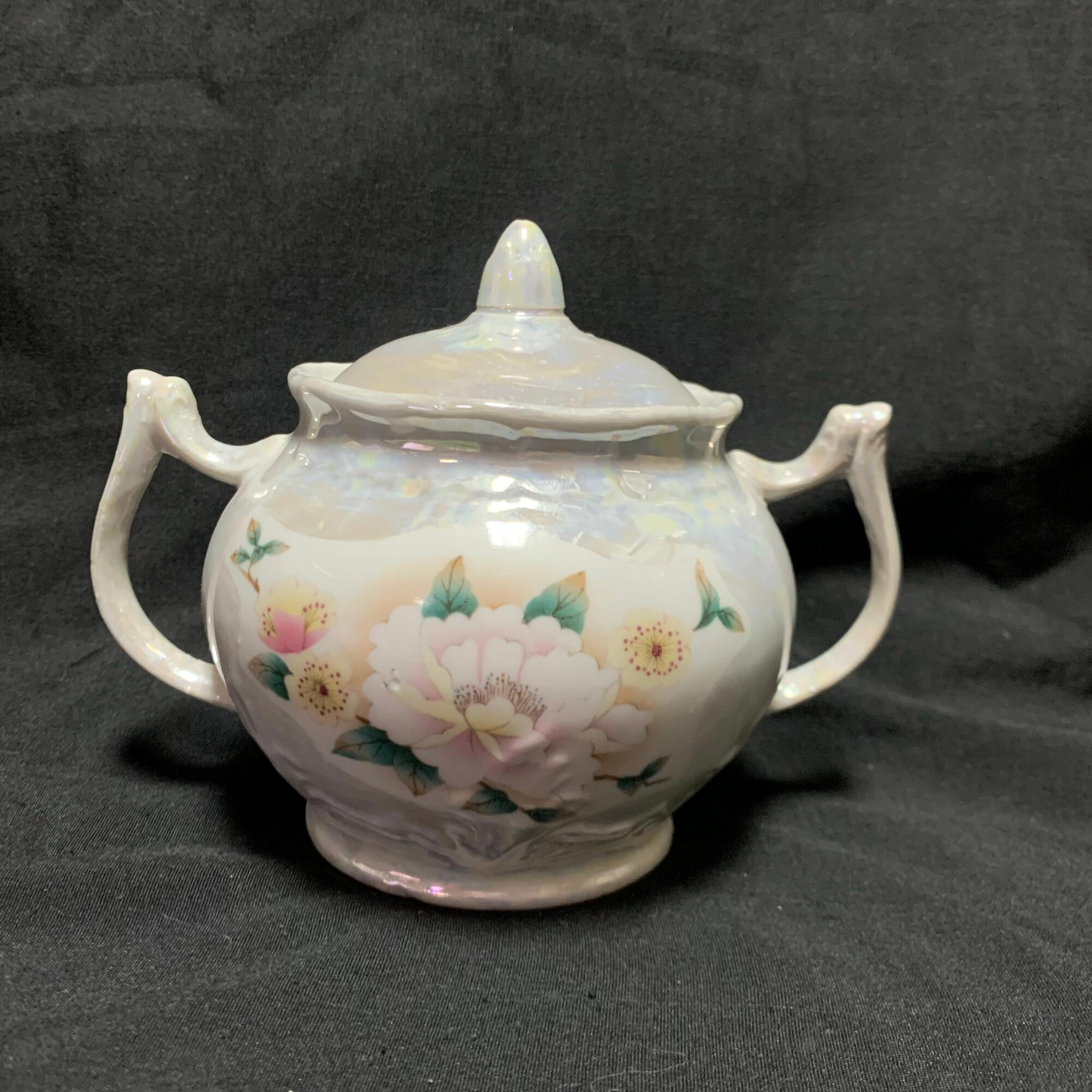 Сахарница фарфор СССР перламутр (без клейма)