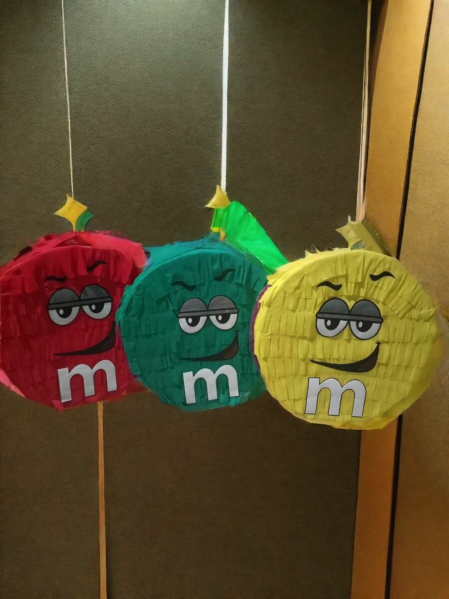 Набор пиньят для праздника M&Ms — фото 1