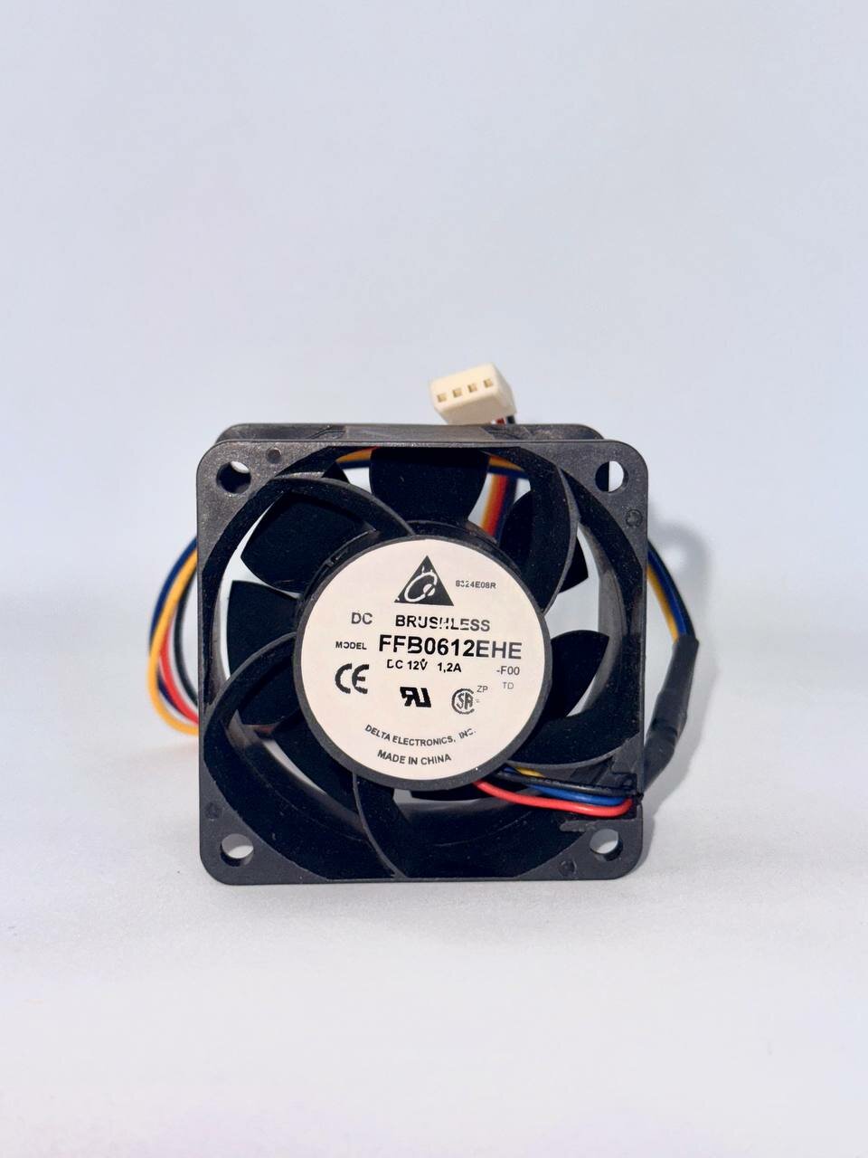 Вентилятор Delta Electronics FFB0612EHE 12V 60x38 4pin
