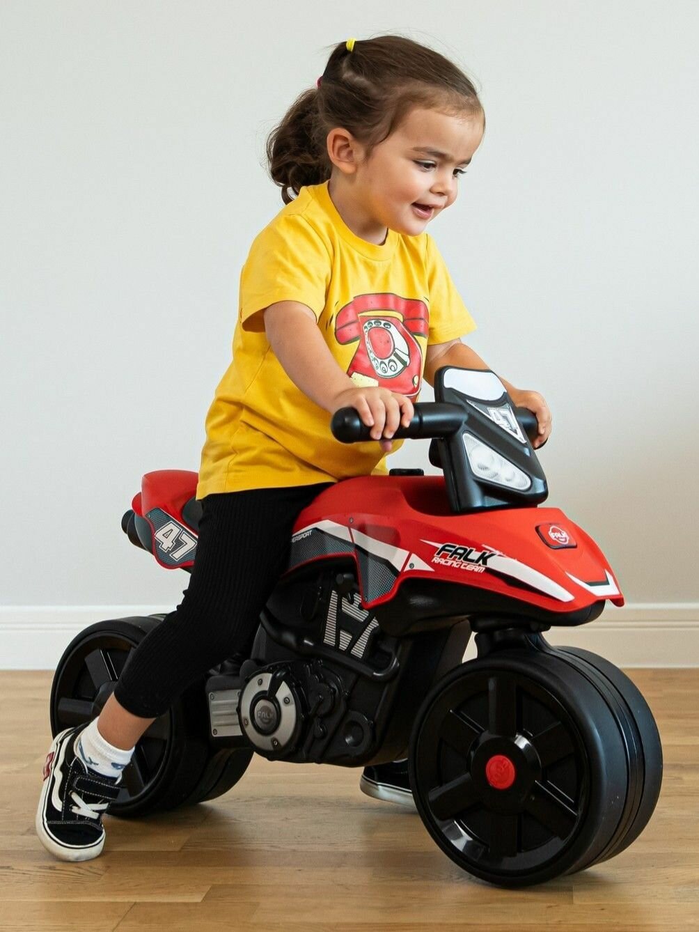 FALK Мотоцикл-беговел Гоночная команда, красный для детей от 2 лет