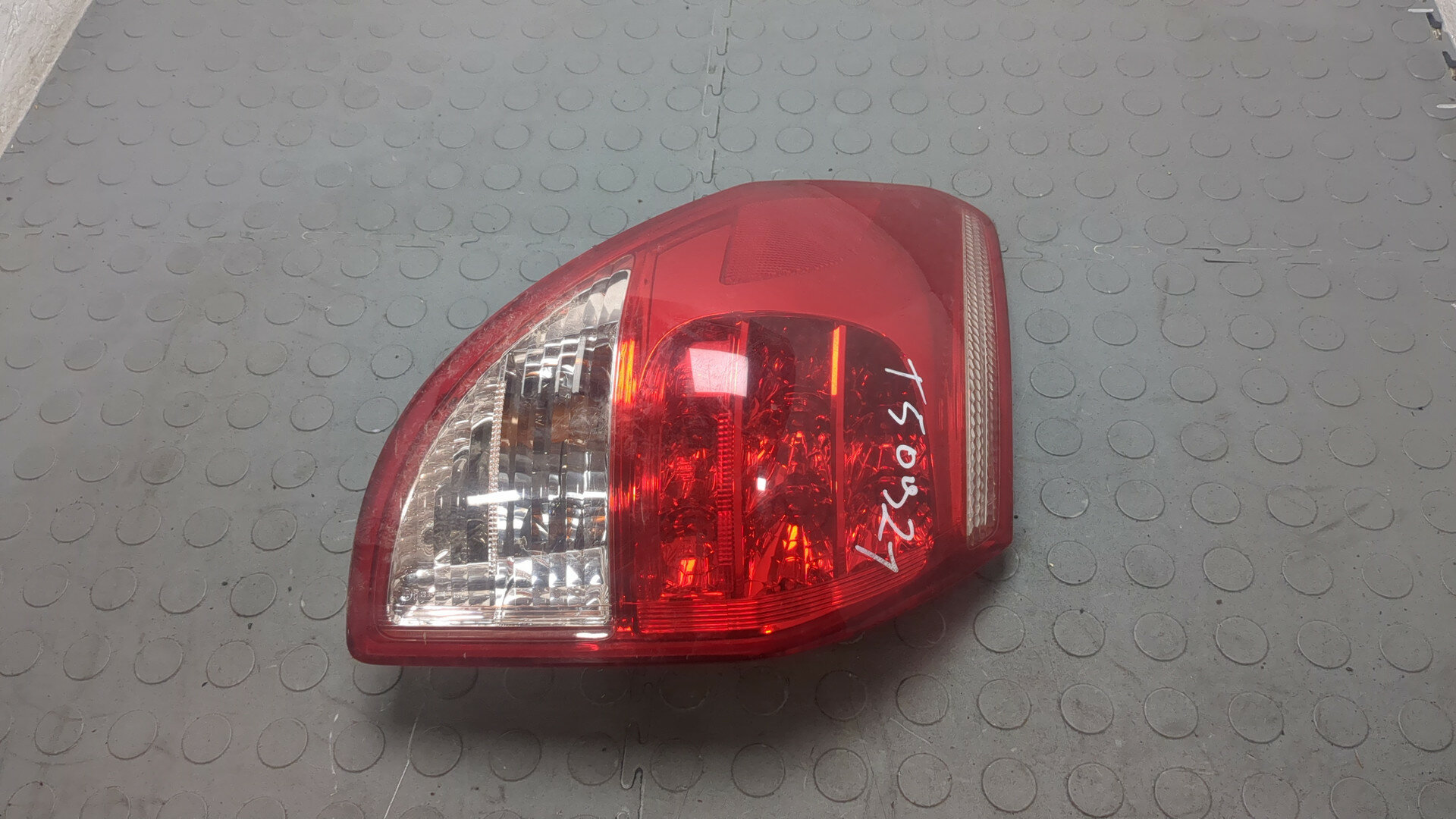 Фонарь (задний) левый Toyota RAV 4 Б/У