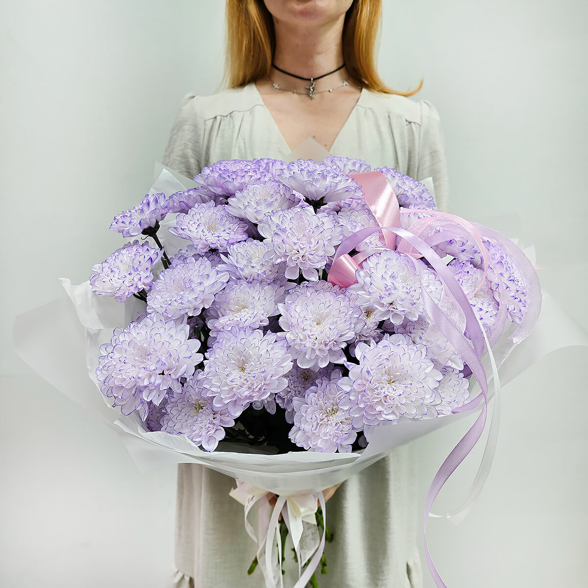 Монобукет "Лавандовая дымка", хризантемы, 7 шт, сиреневые, упаковка