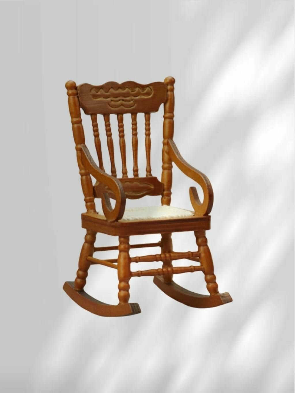 Кукольное кресло 1:12