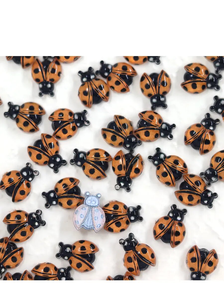 Кабошон божья коровка пластик 1*1,3см (20шт)