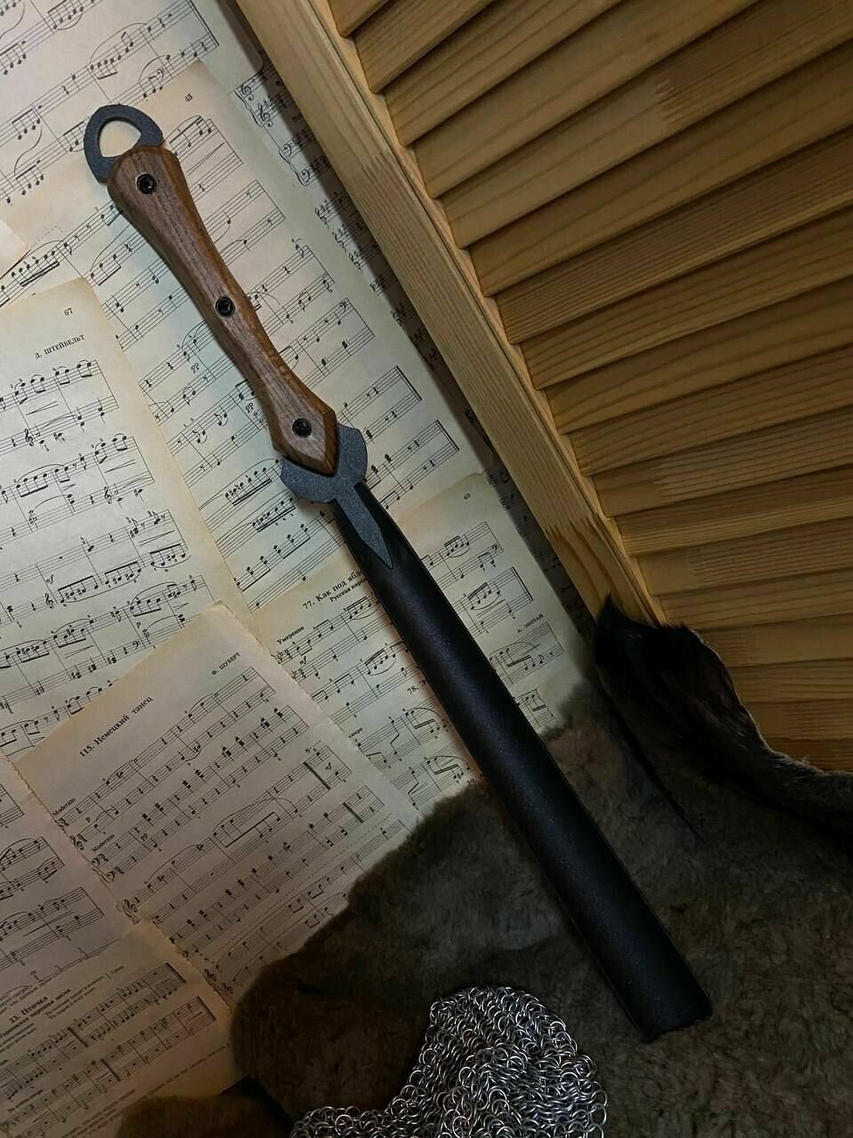 Ложка для обуви металлическая длинная Меч Гладиус с крючком Черный Дракон, рожок для обуви