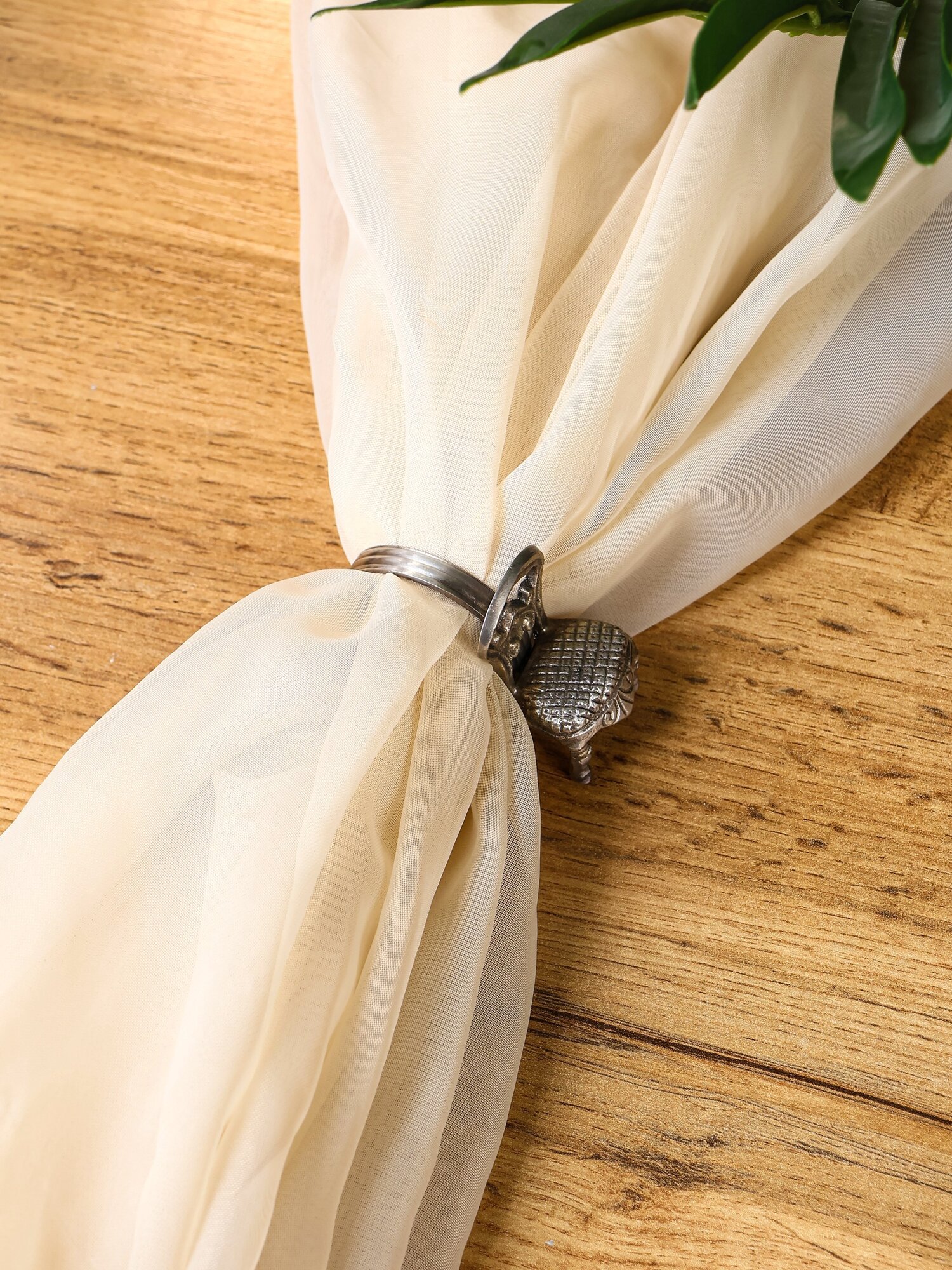 Кольцо для салфеток "Кресло" латунь 6х3х5 см, цвет серебристый