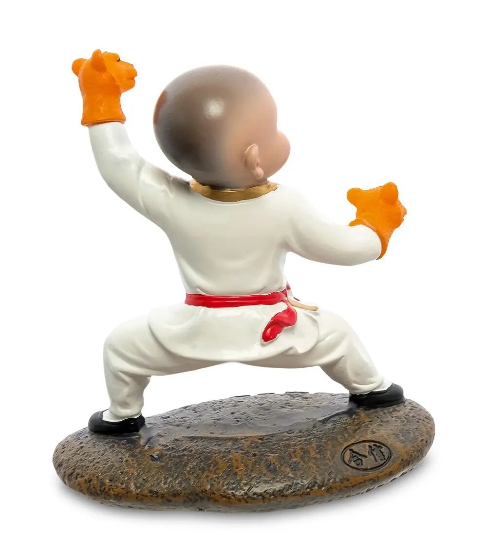 MN-218 Фигурка «Каратист»