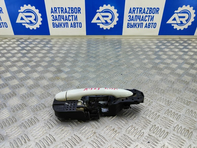 Б/У Ручка двери задней наружная правая Renault Fluence / Рено Флюэнс 1.6 K4MV838 106 Л.С 2012