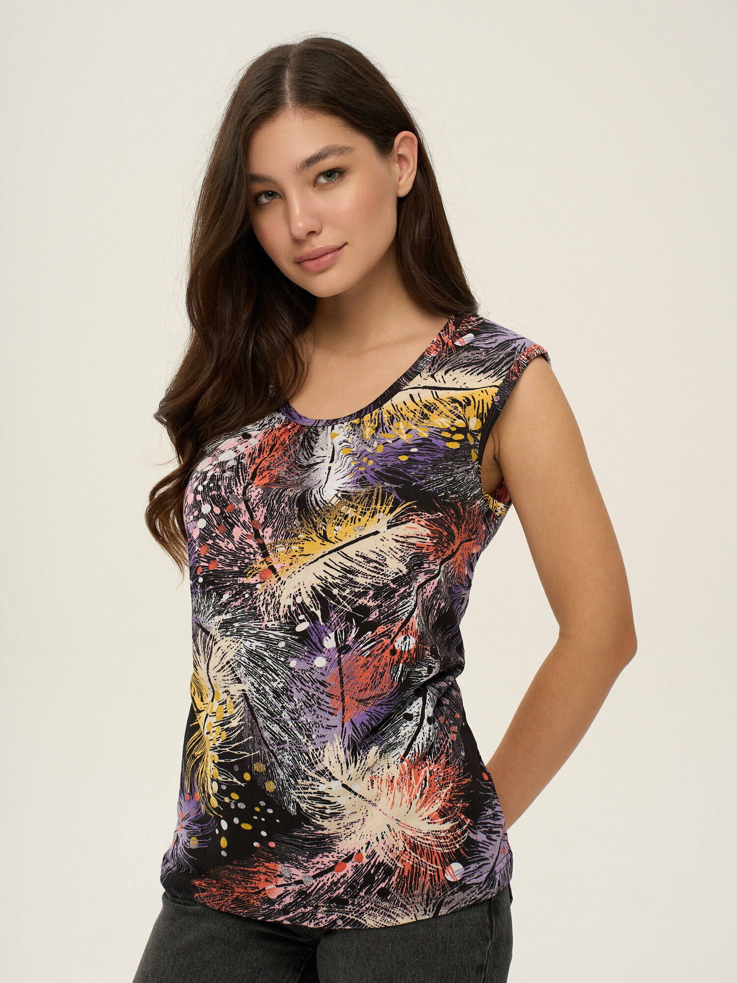 Майка Майка трикотажная приталенная без рукавов со сборкой