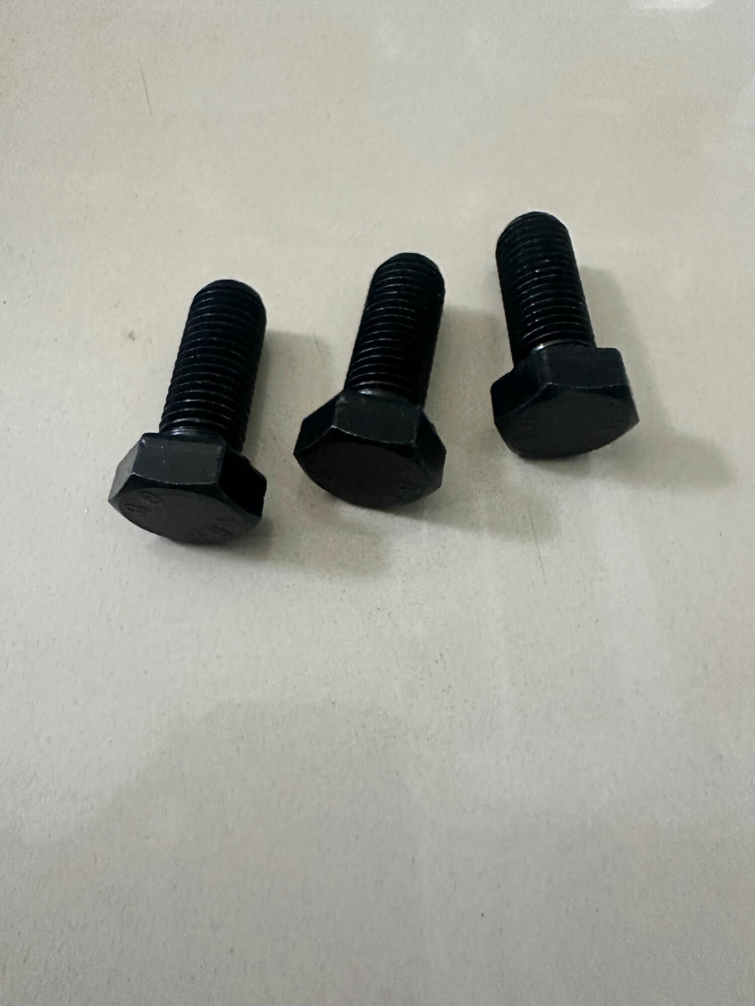 Высокопрочный болт М16*40 класса прочности8*8