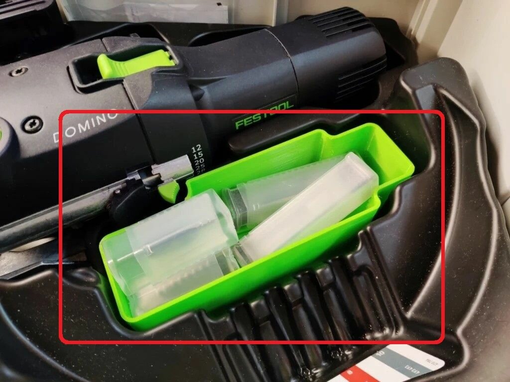 Бокс в нишу где хранится фрезер Festool Domino DF500