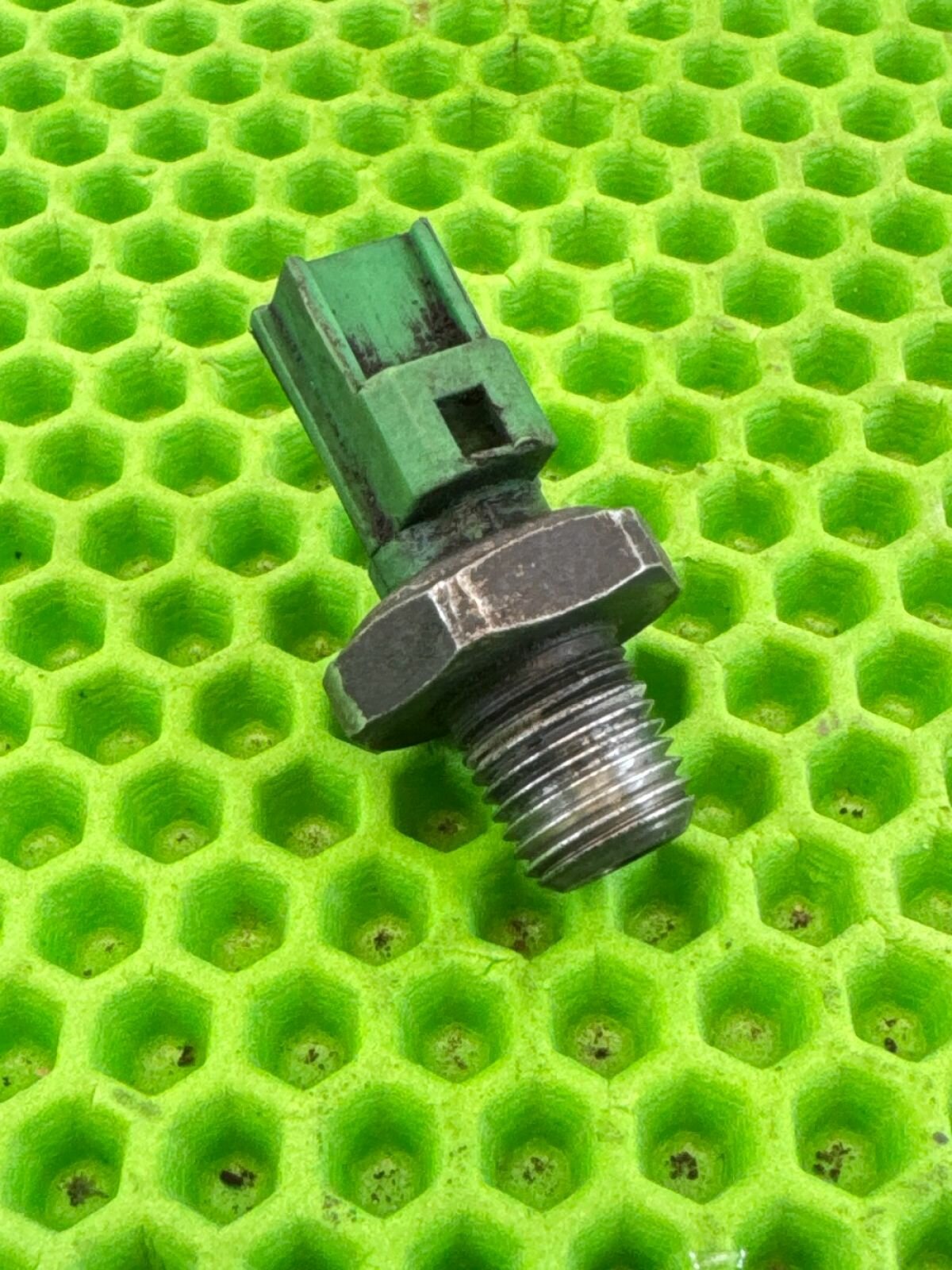 Датчик давления масла Mazda Mazda 6 GG LF17 LF0118501