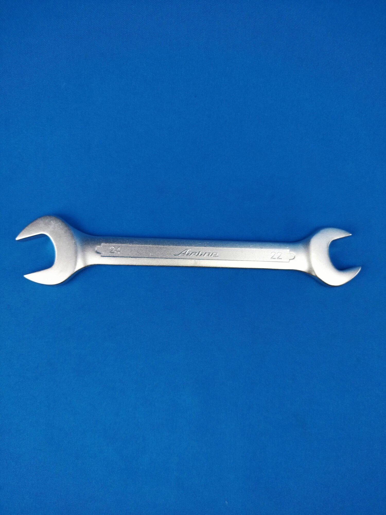 Ключ рожковый "AIRLINE" 22х24мм