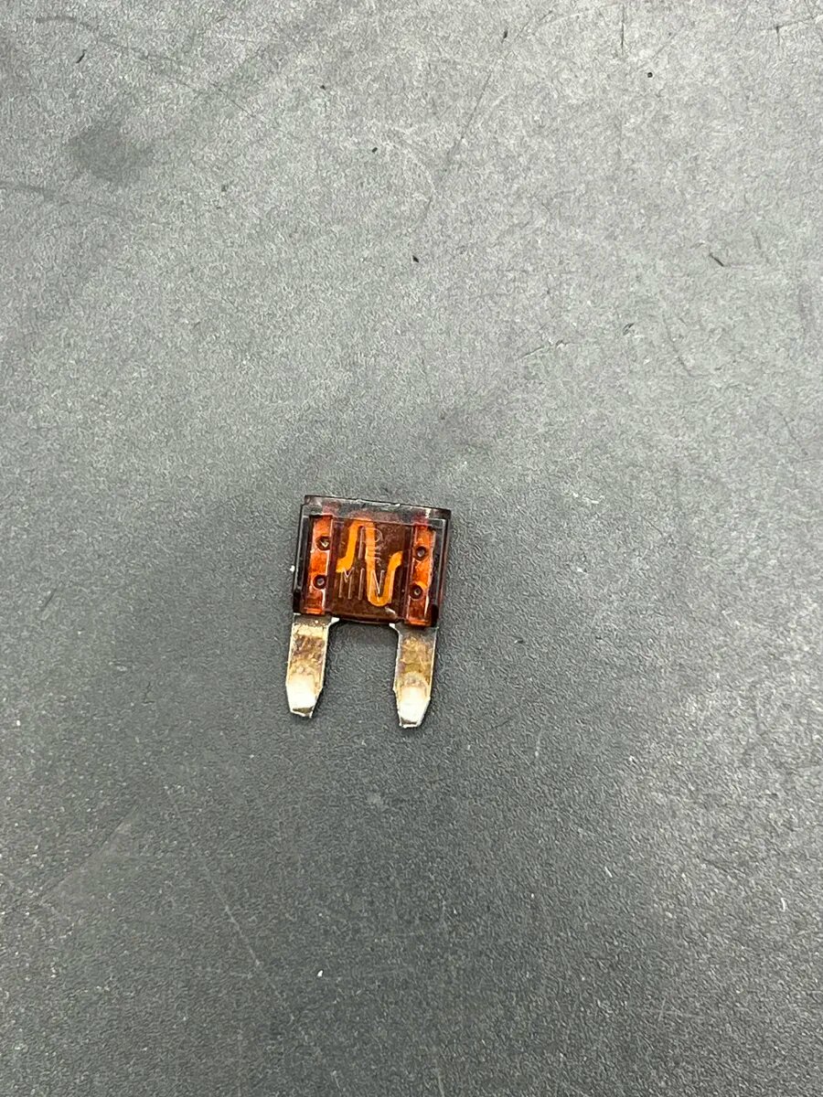 Предохранитель MINI ( 7.5A ) Контрактный Koito