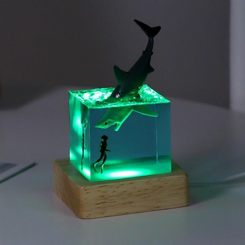 Фигурка декоративная Megalodon C+ красочный держатель лампы, высота 5 см, длина 5 см Подобрали для вас