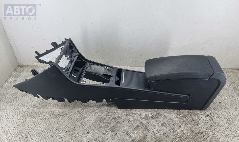 Подлокотник Volkswagen Passat B6