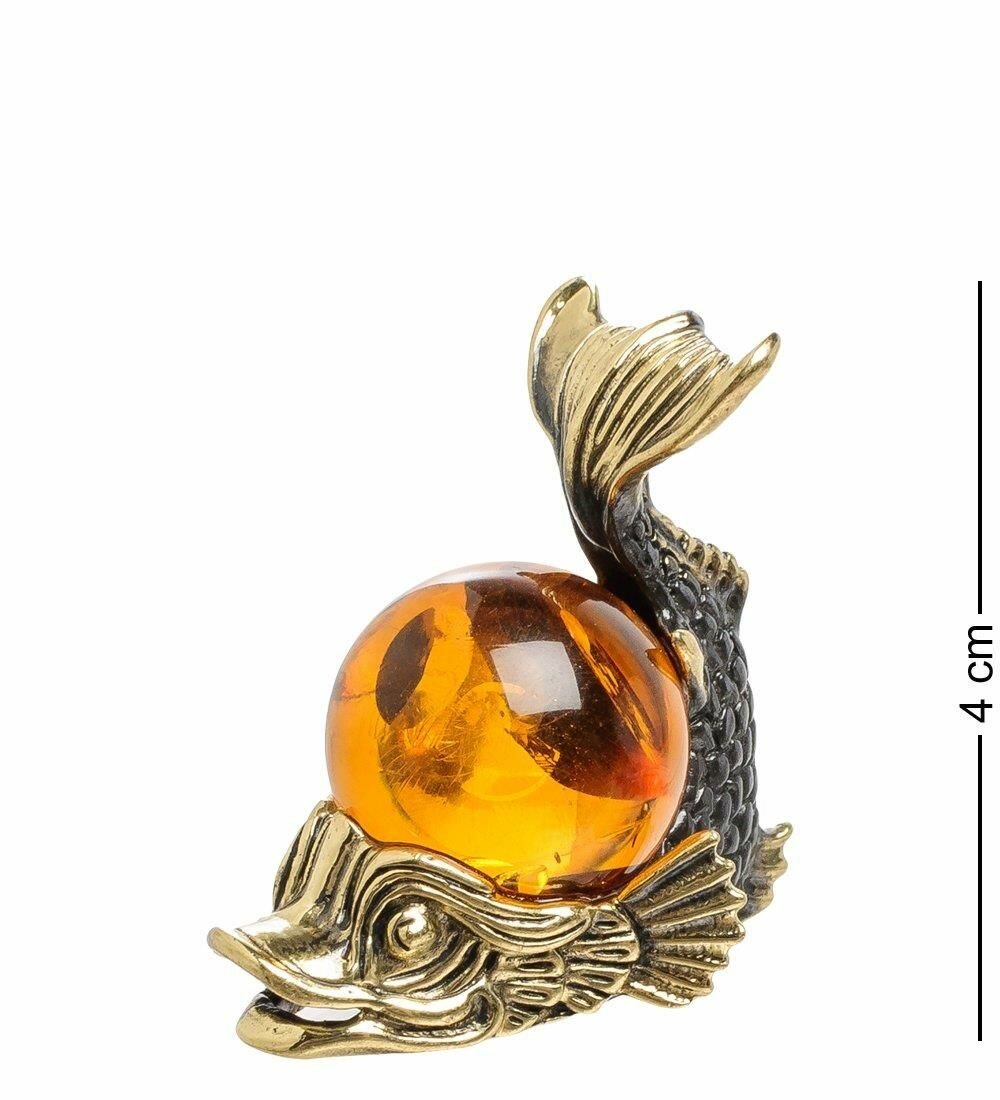 Фигурка Карп с шаром (латунь, янтарь) A2101703 Народные промыслы, бронзовый