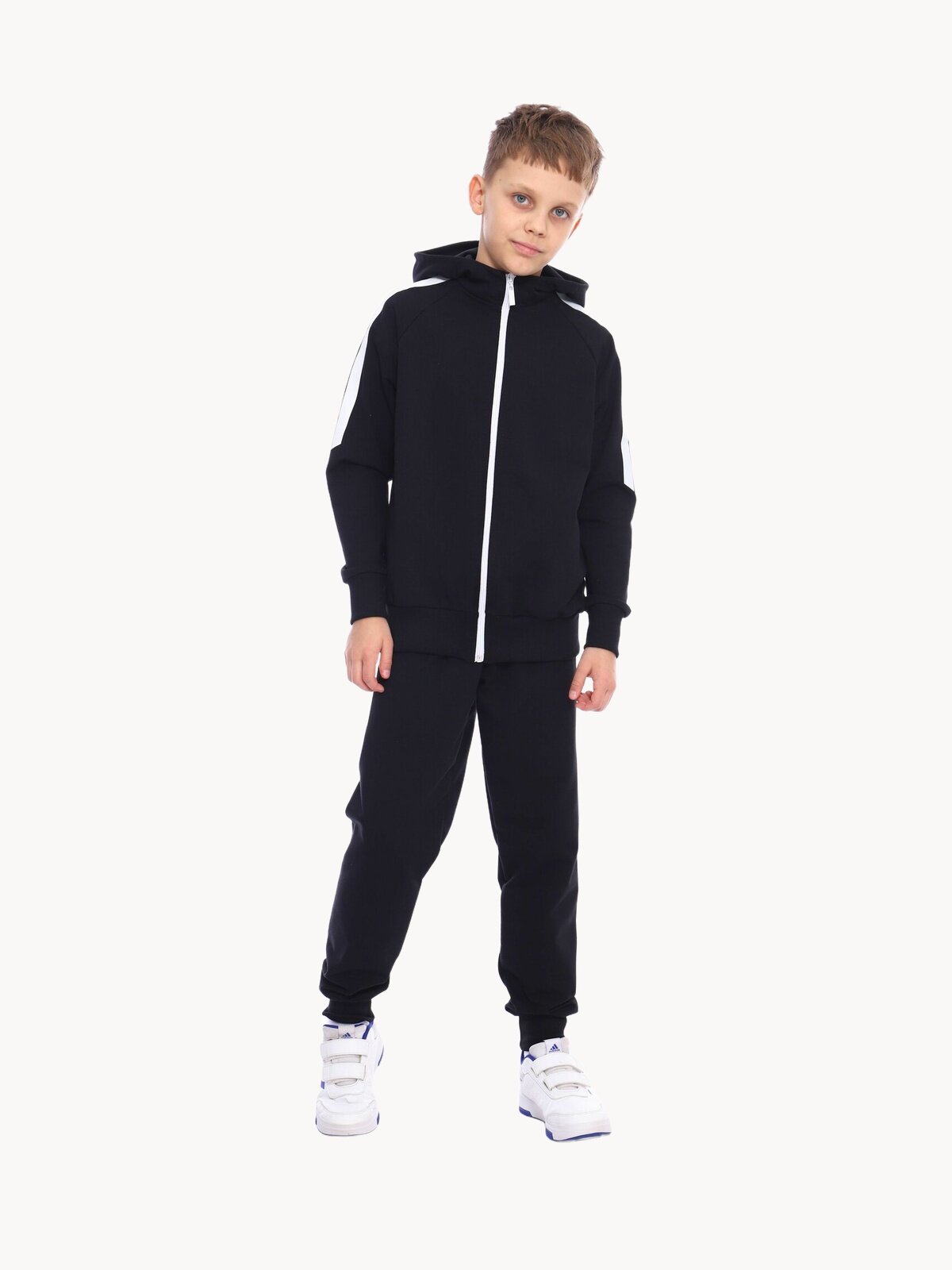 Костюм спортивный