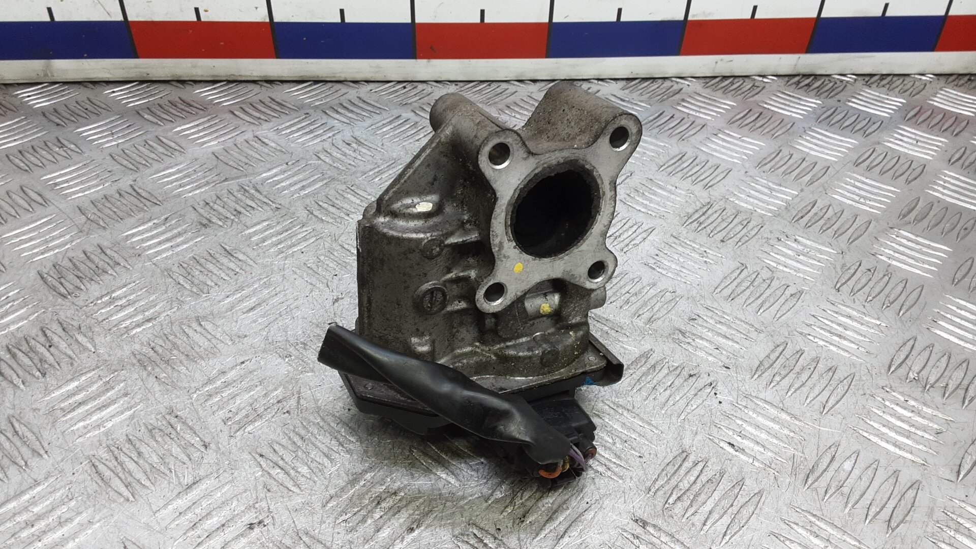 Клапан EGR дизельный NISSAN NAVARA D40, Номер 147105X00C